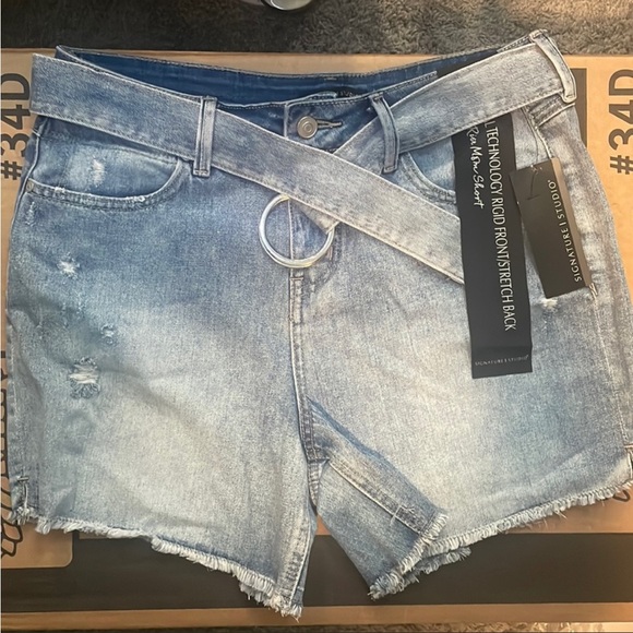 Signature Studio | Shorts | Signature Studio Jean Shorts | Poshmark
